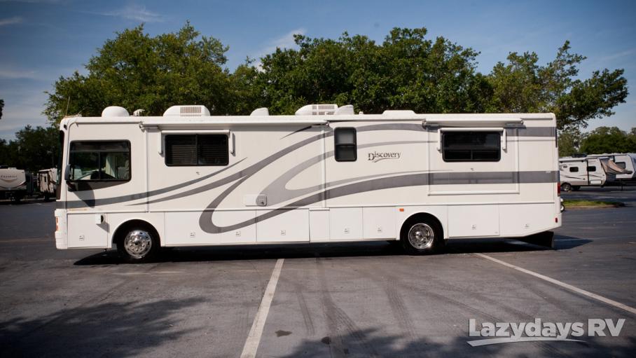 2001 Fleetwood RV Discovery 38D for sale in Tampa, FL | Lazydays