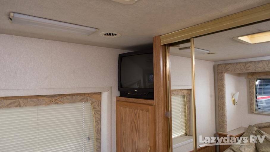 2002 National RV Dolphin LX 5535 for sale in Tampa, FL | Lazydays