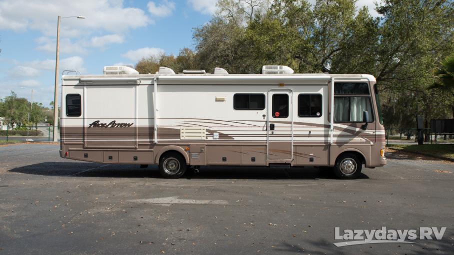 2000 Fleetwood RV Pace Arrow 33v for sale in Tampa, FL | Lazydays