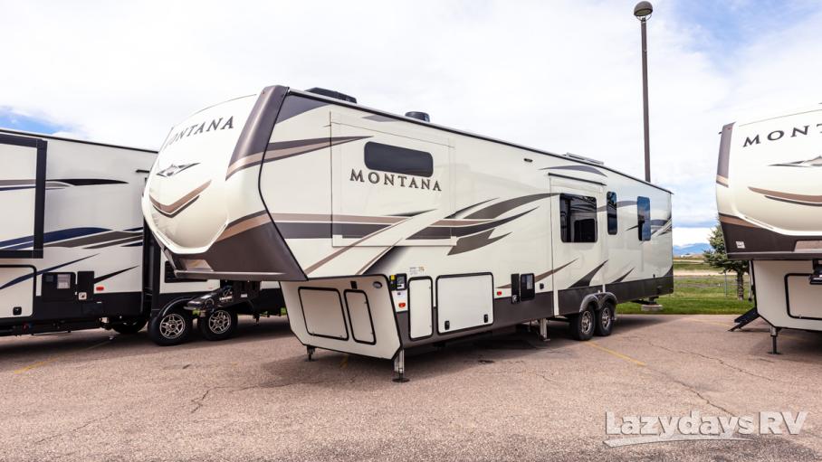 Best Rear Kitchen Fifth Wheels – 2021 Review